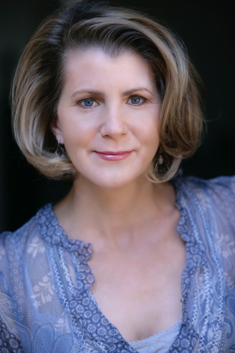 Julie Cook – FOCUS